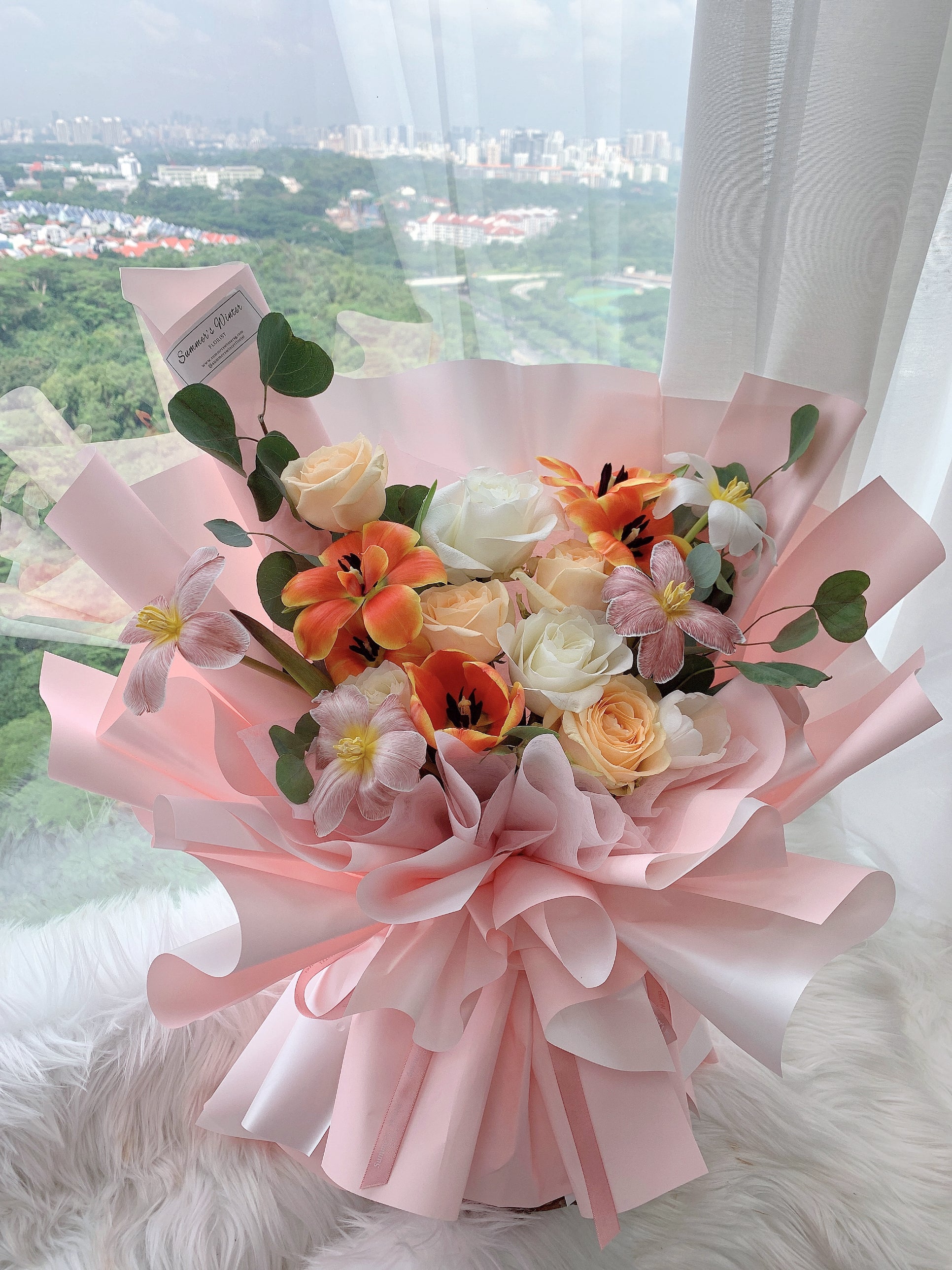 Red Roses & Flower Bouquet in Balloon | Roses | Summer's Winter – Page 2